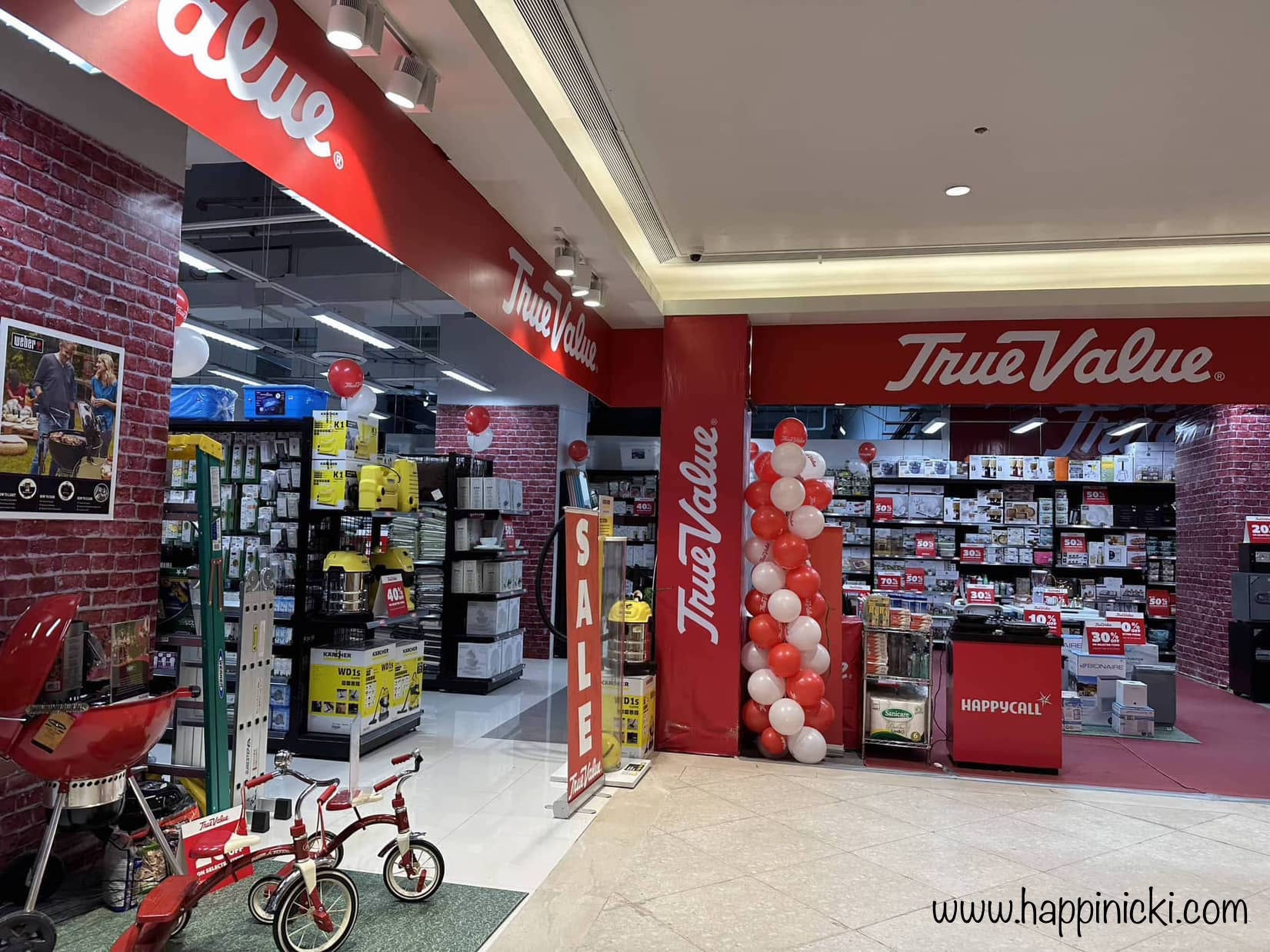 Mitsukoshi Mall: A Glimpse of the New Japanese Mall in BGC - Happinicki