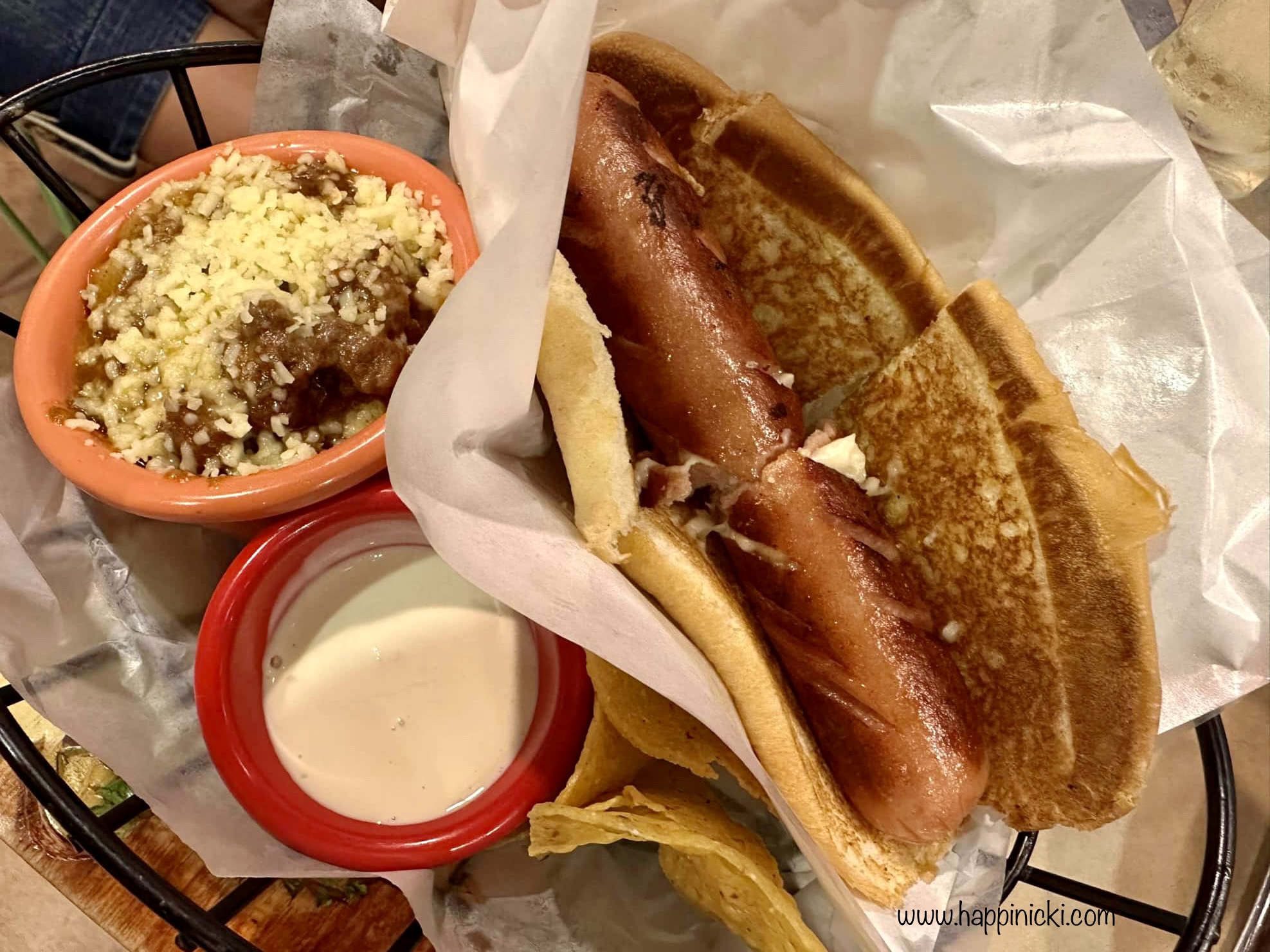 7 Dishes We Tried on the Spanglish Mexican Restaurant Menu - Happinicki