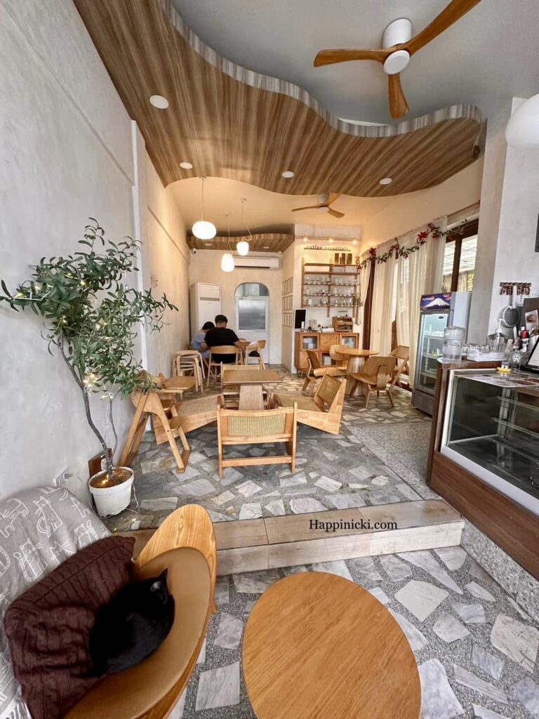 Cafe Roo: An Undiscovered Tranquil and Dreamy Coffee Shop - Happinicki